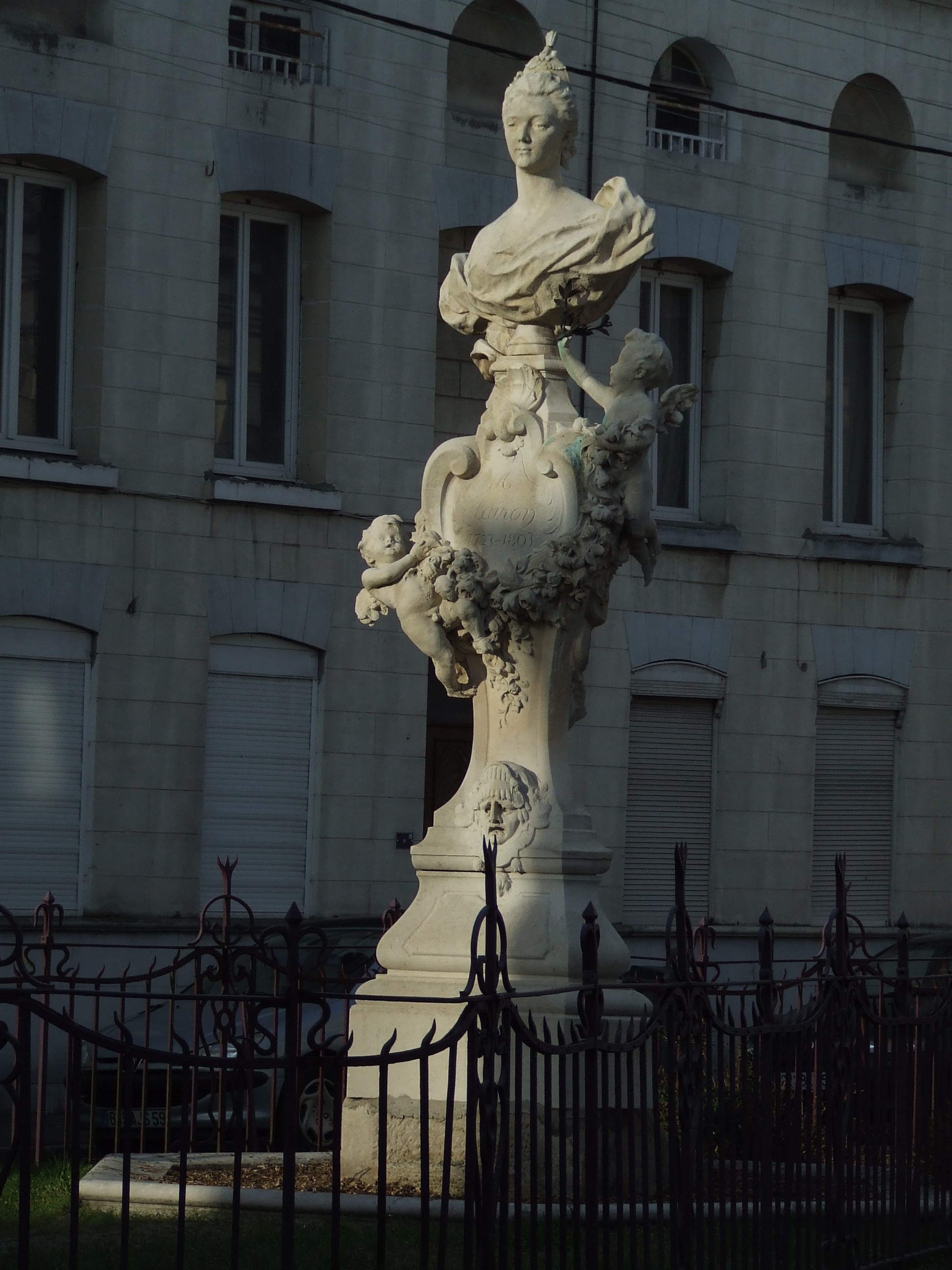 25 janvier : anniversaire de La Clairon | Ville de Condé sur l'Escaut